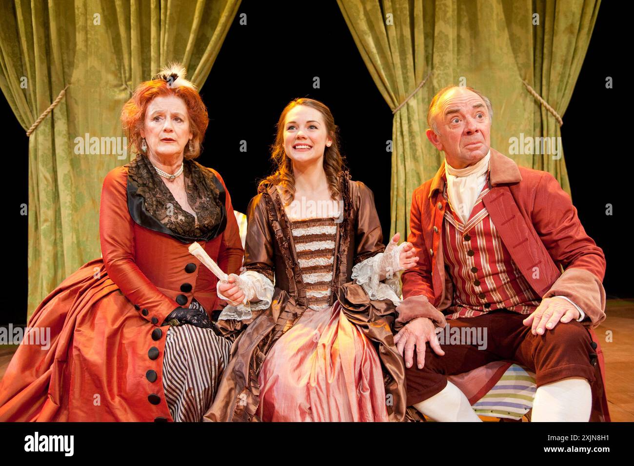 l-r: Maggie Steed (Mrs Racket), Gina Beck (Letitia Hardy), Robin Soans ...