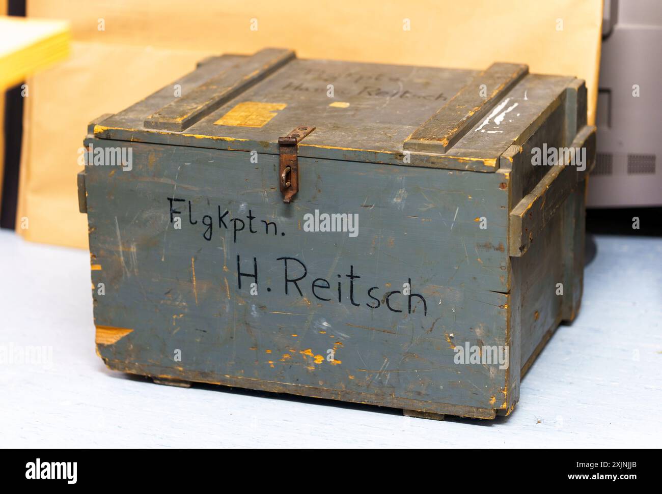 PRODUCTION - 18 July 2024, Hesse, Gersfeld (Röhn): A box containing the ...