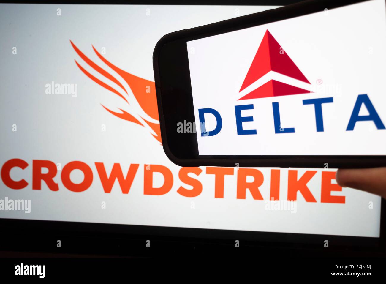Internet, USA. 19th July, 2024. Cloudstrike logo with Delta Airlines ...