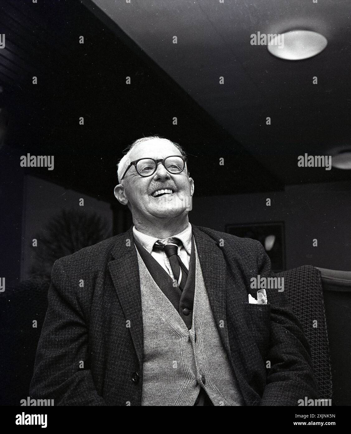 Old man in black hi-res stock photography and images - Alamy