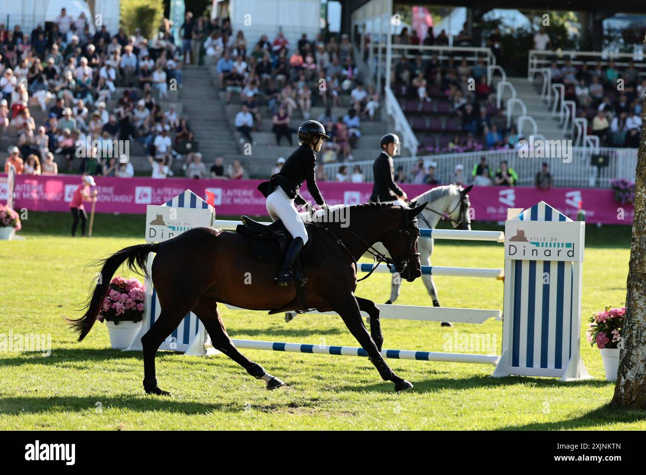 Alessandra Volpi of the United States with Candy Luck Z during the CSI5 ...