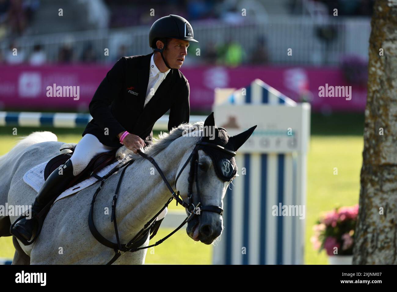 Scott Brash of Great Britain with Hello Valentino during the CSI5* Prix ...