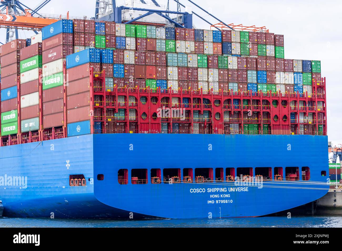 Euromax Container Terminal, container freighter Cosco Shipping Universe ...