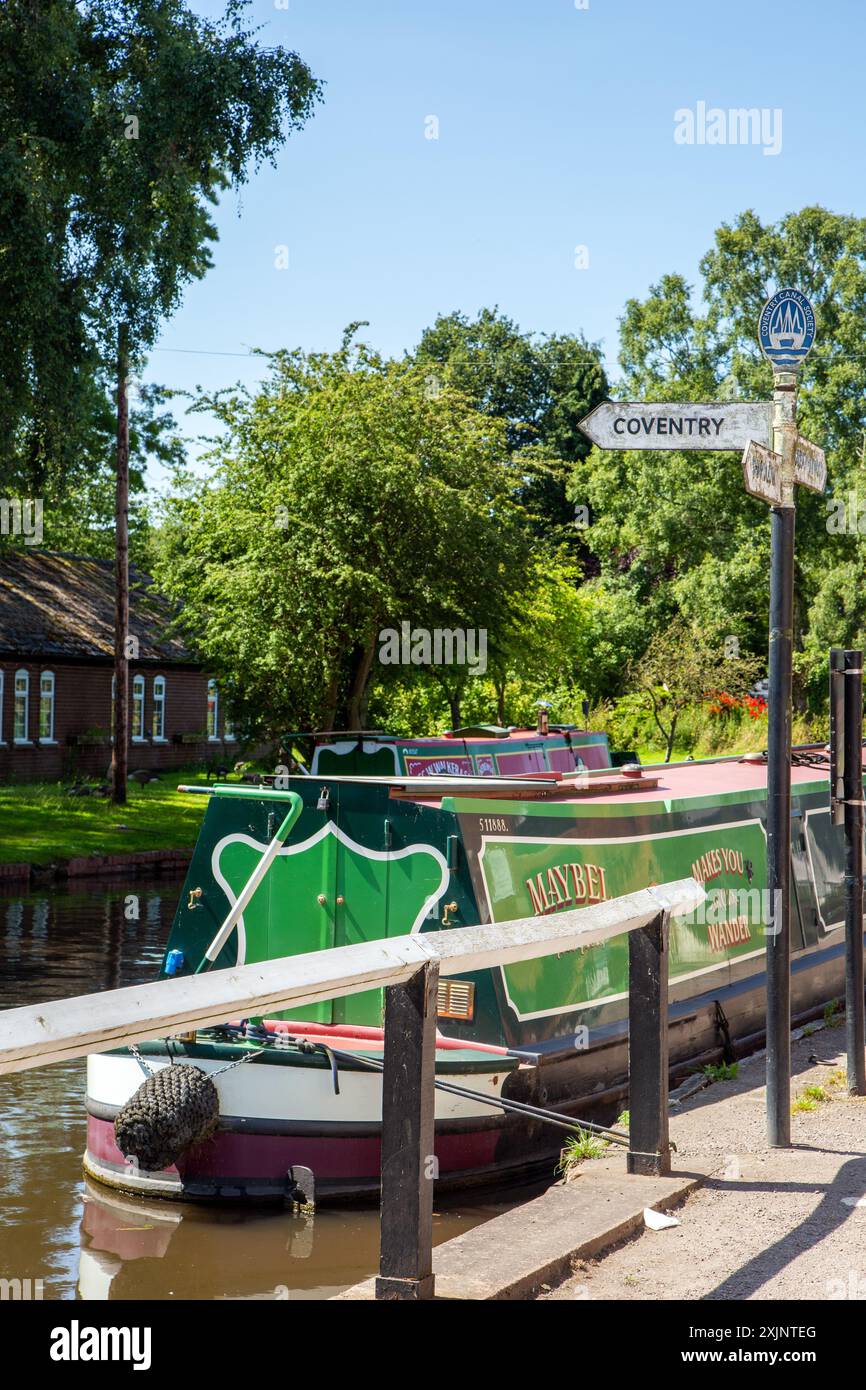 Trent and mersey canal sign hi-res stock photography and images - Alamy