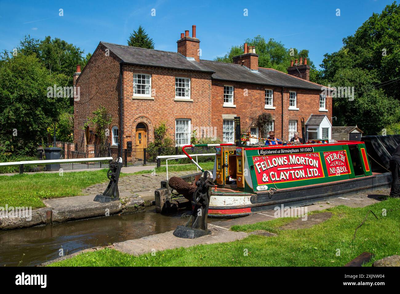 Former Fellows Morton and Clayton working canal narrowboat Perch ...