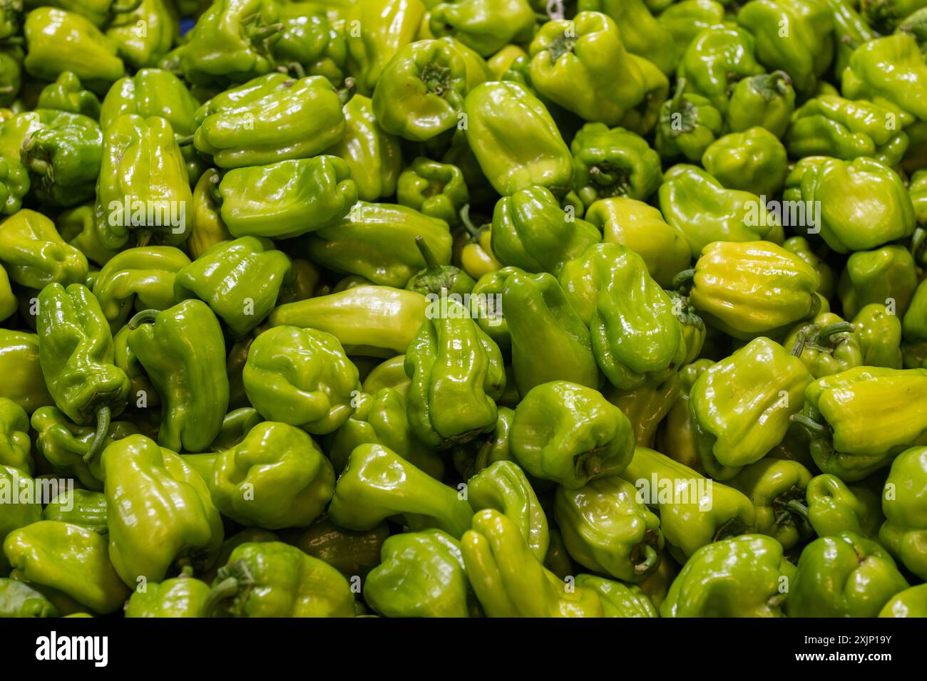 Bell peppers on street hi-res stock photography and images - Alamy