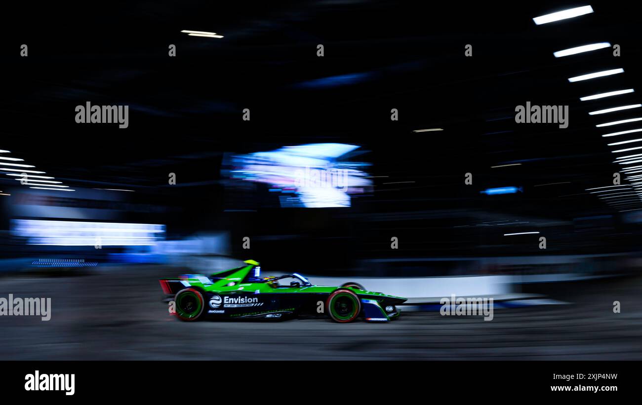 F1 cockpit view hi-res stock photography and images - Alamy