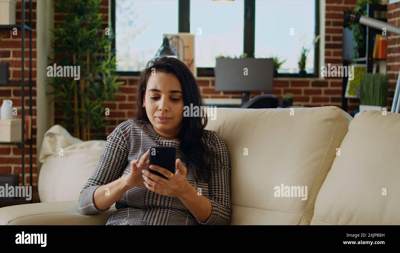 Zoom in shot modern cozy hi-res stock photography and images - Alamy