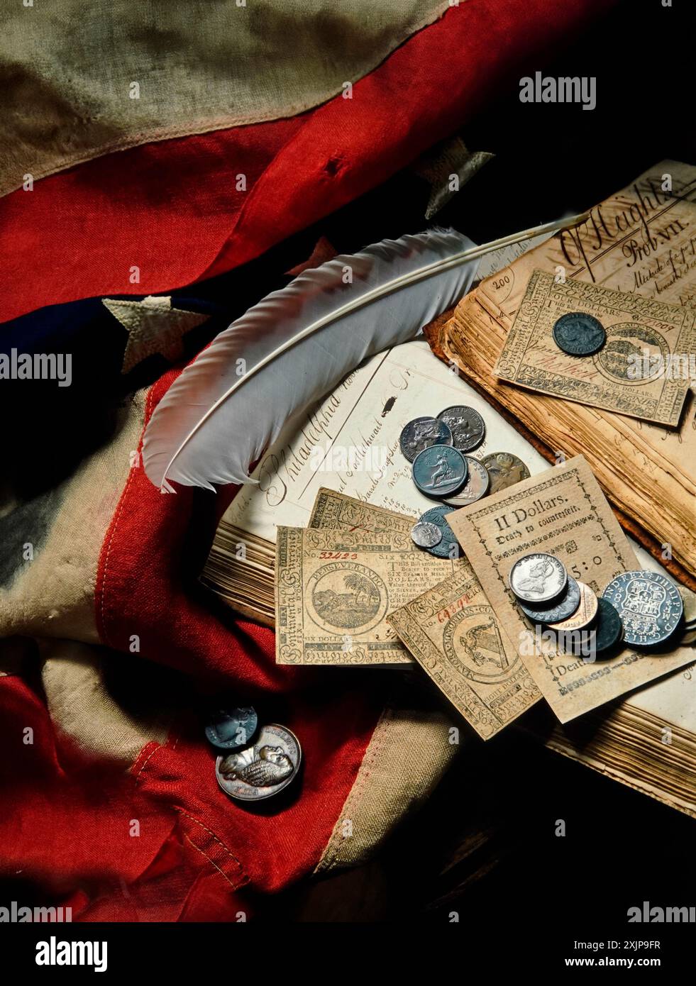 Scattered american coins bills hi-res stock photography and images - Alamy