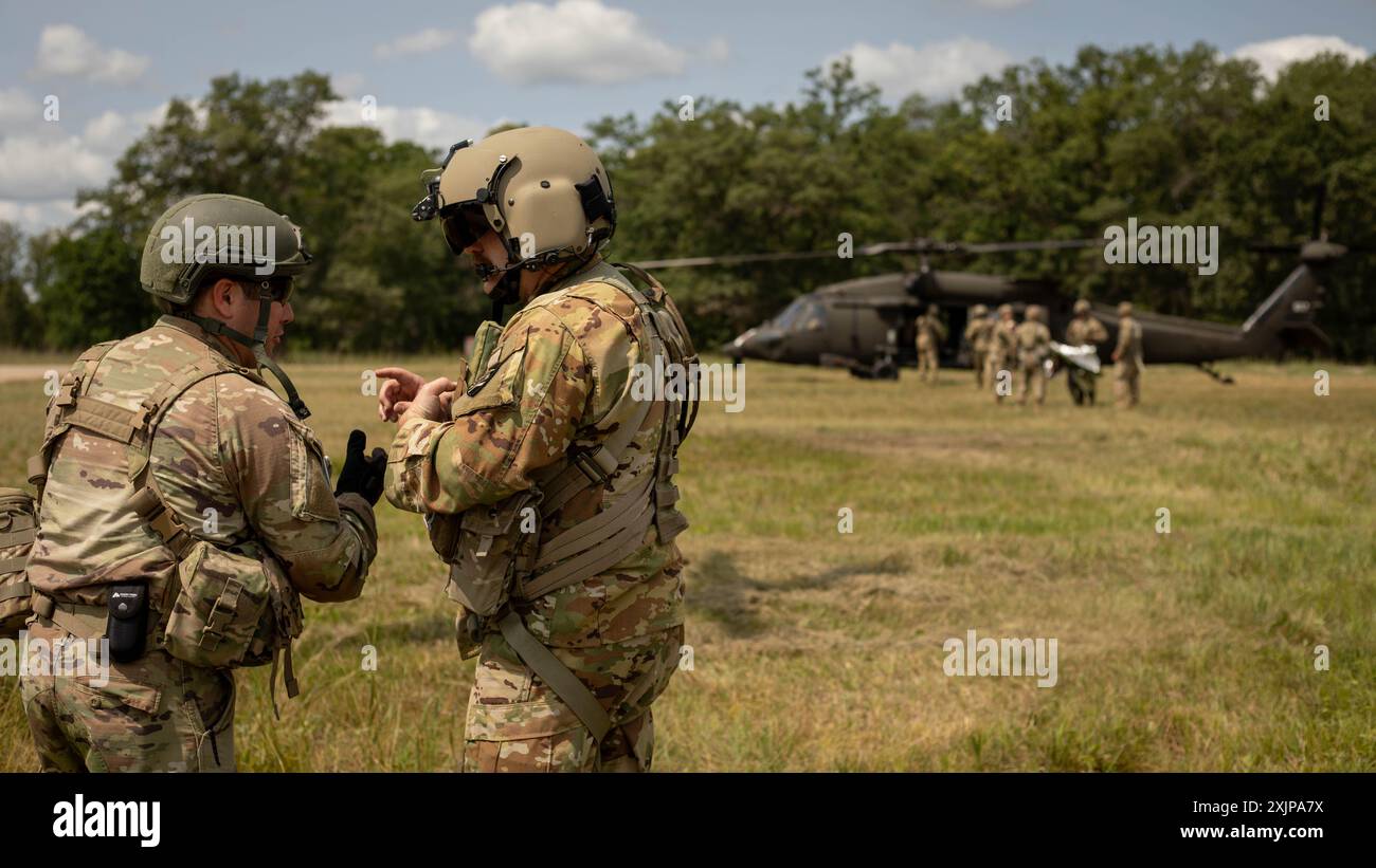 A combat medic specialist from the 224th Brigade Engineer Battalion ...