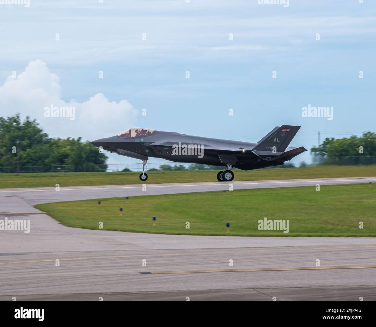 “An F-35A Lightning II assigned to the 187th Fighter Wing taxis on ...