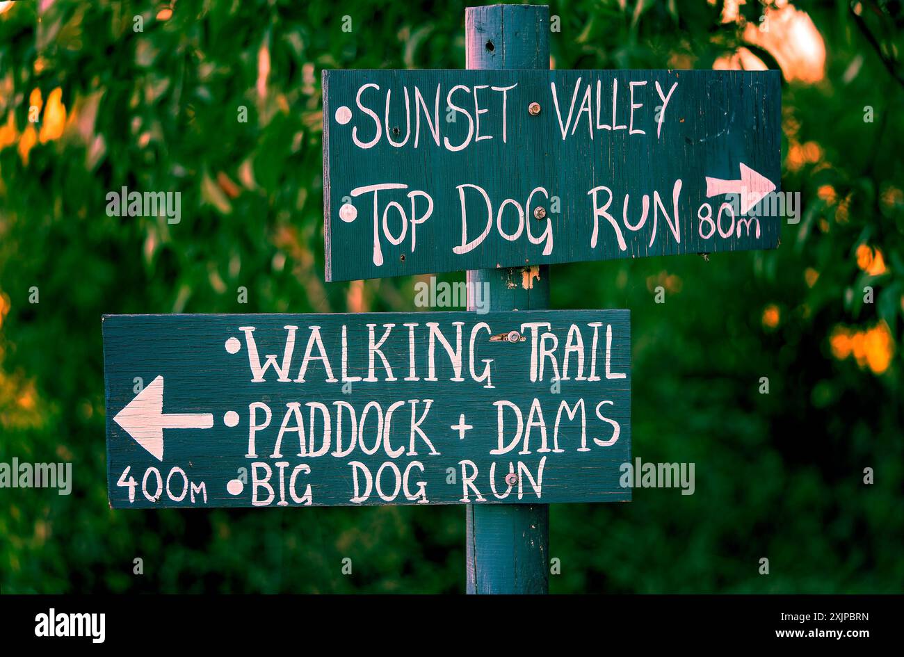 Signage for tourists pointing to attractions in a tourist park Stock ...