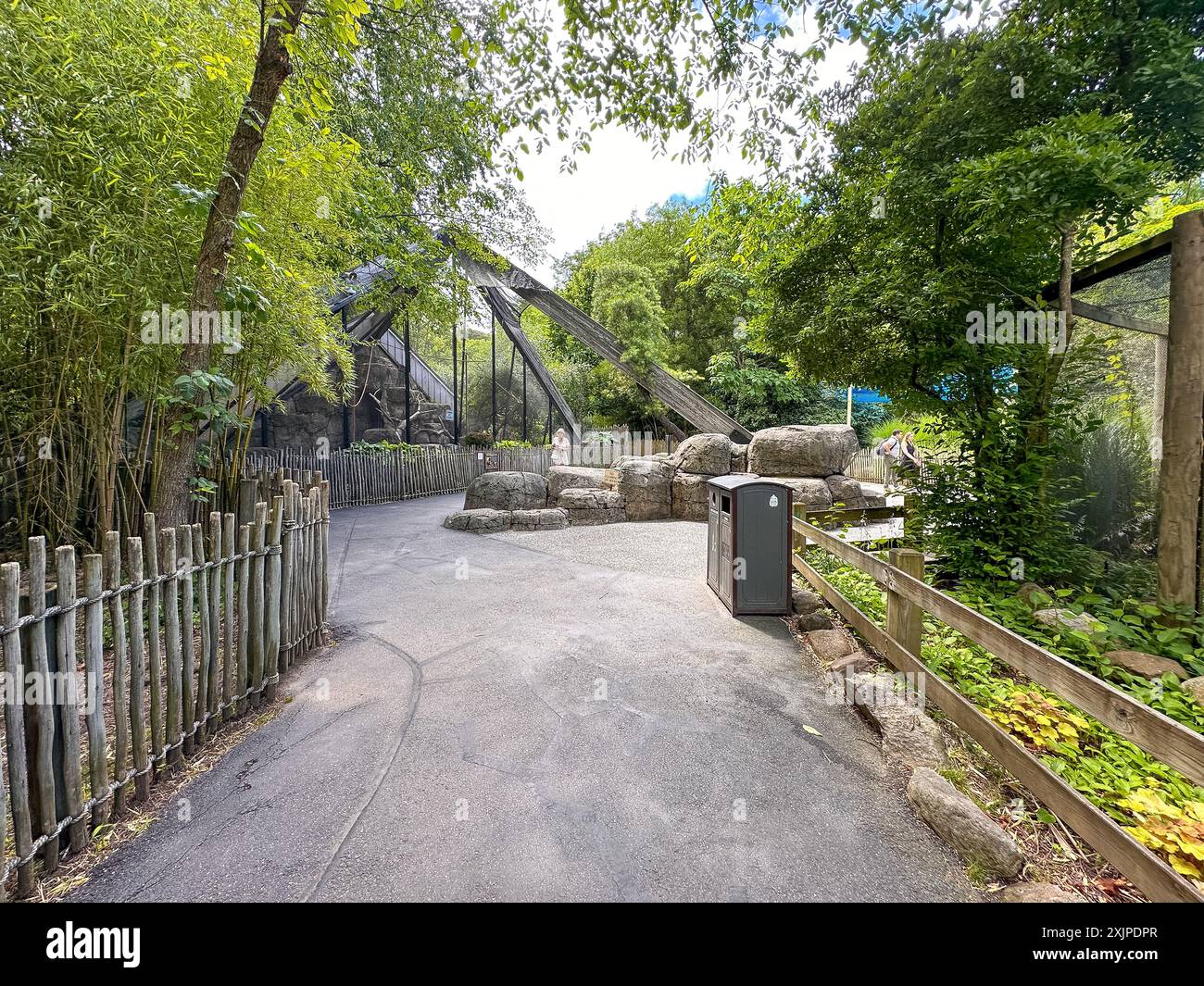 Bergen County Zoological Park located within Van Saun County Park in ...