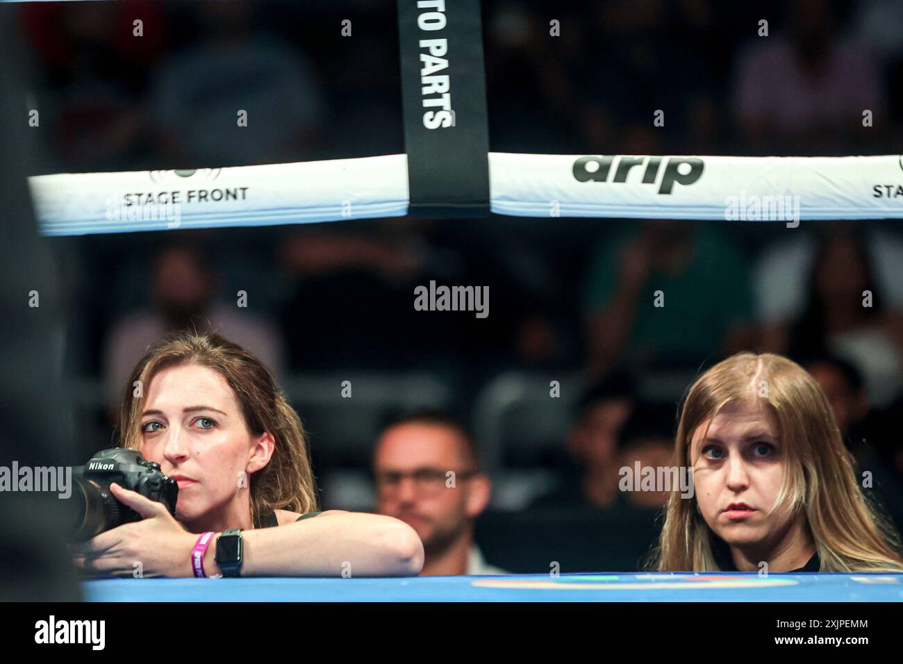 PHOENIX, ARIZONA - JUNE 29: women boxing photographers sports ...