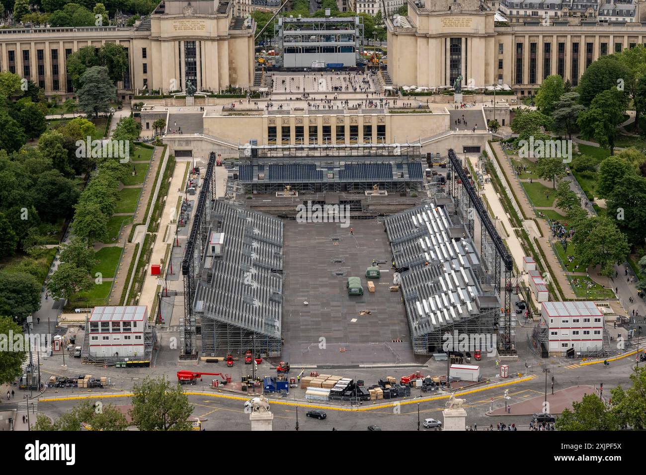 Paris, France, june 10 2024 - Assembly of the temporary structures of ...