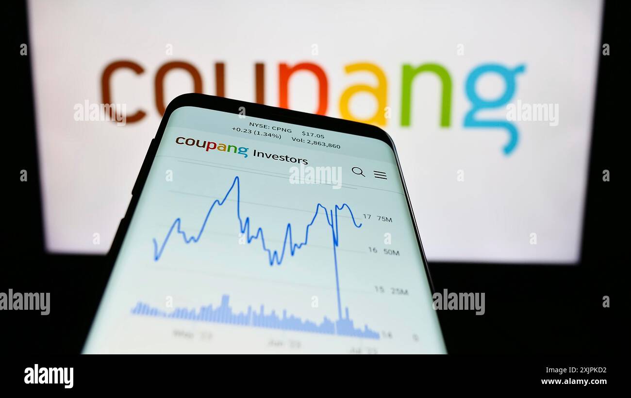 Coupang shopping hi-res stock photography and images - Alamy