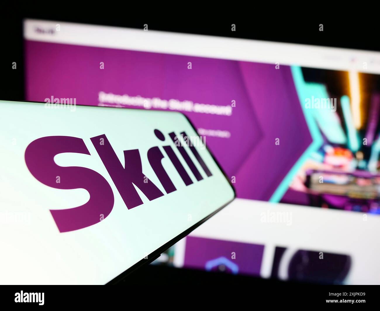 Skrill website hi-res stock photography and images - Alamy