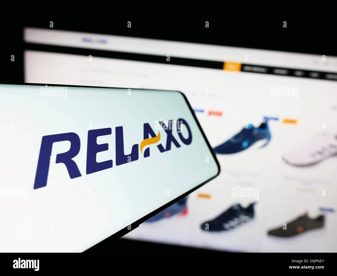 Relaxo logo hi-res stock photography and images - Alamy