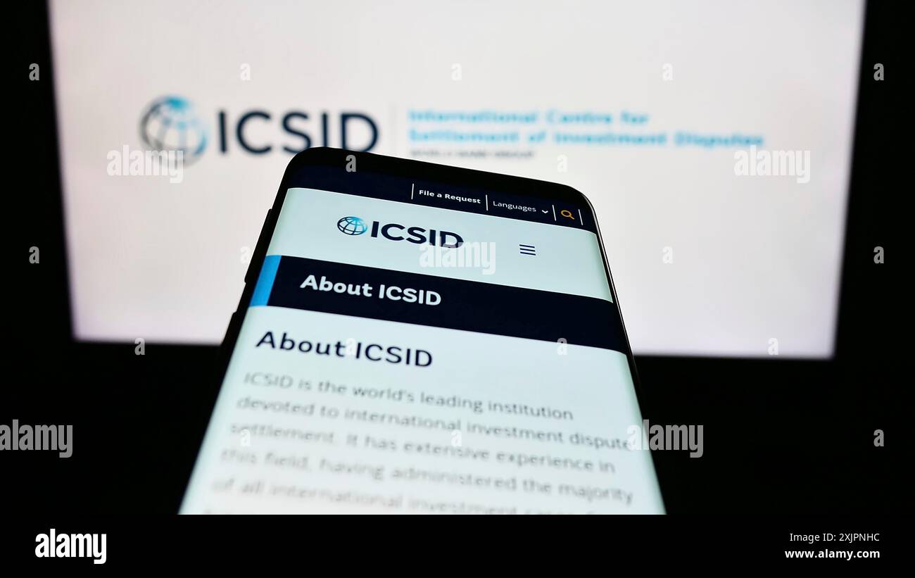 Stuttgart, Germany, 08-05-2023: Mobile phone with website of World Bank ...