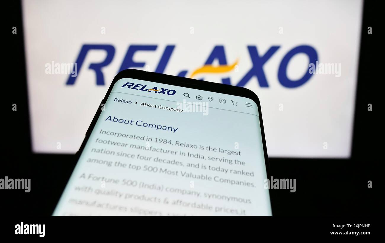 Relaxo logo hi-res stock photography and images - Alamy