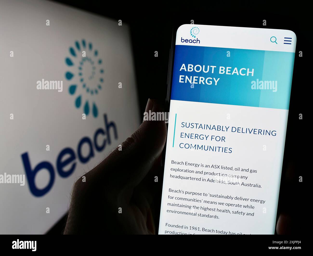 On the beach logo hi-res stock photography and images - Alamy