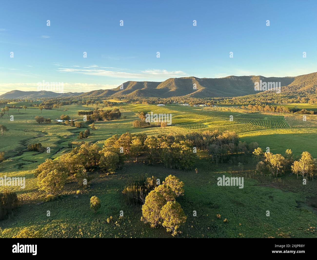 Team builidng hi-res stock photography and images - Alamy