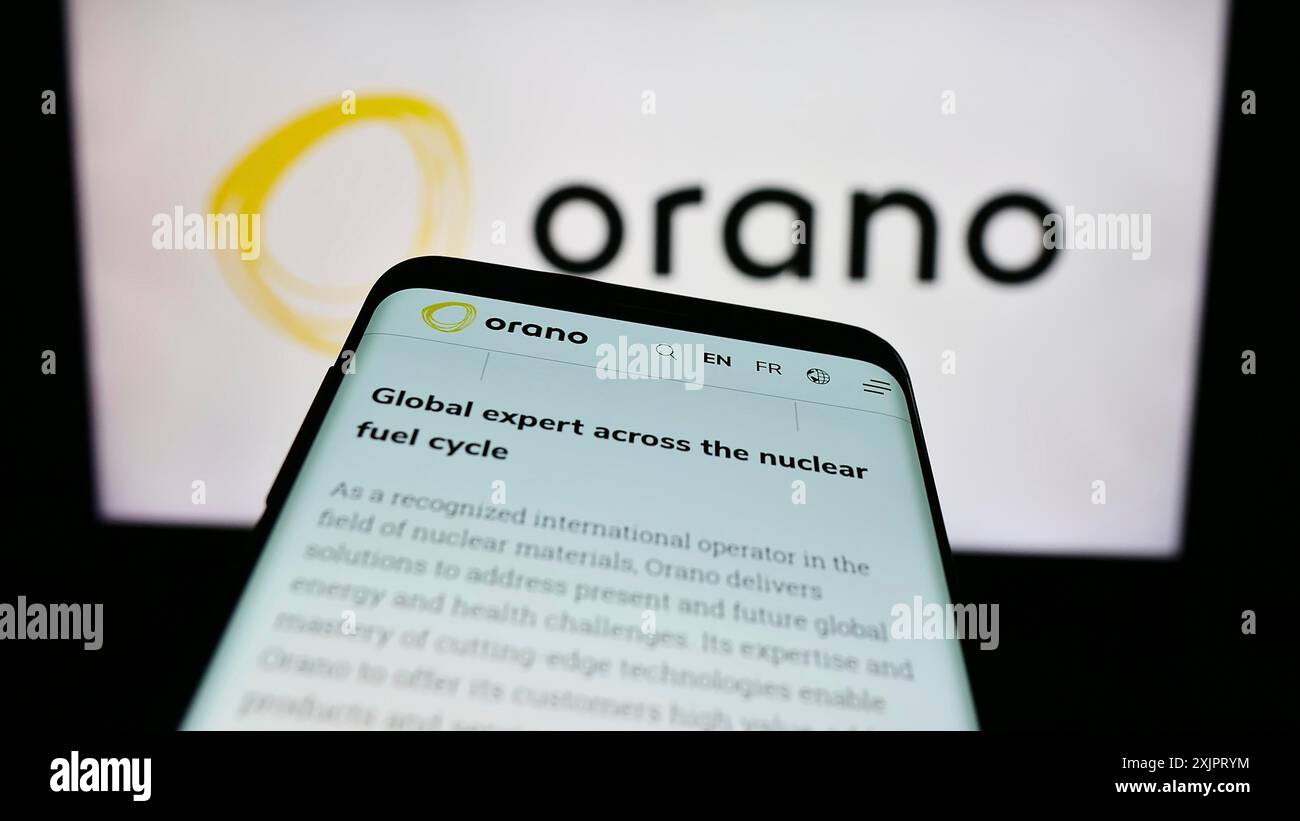 Stuttgart, Germany, 09-01-2023: Mobile phone with website of French ...