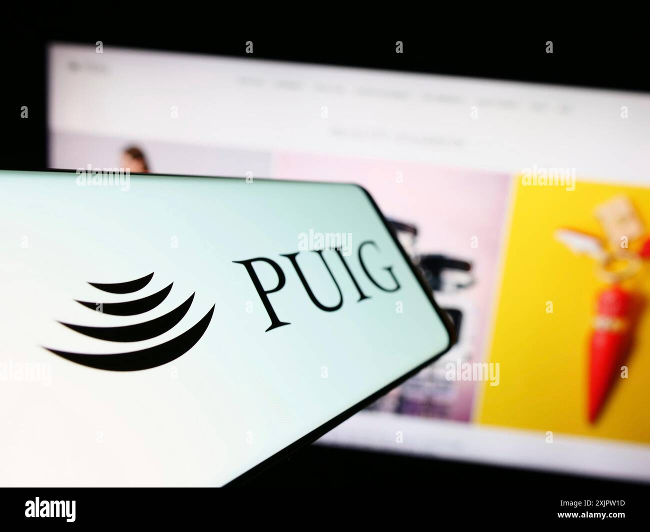 Puig logo hi-res stock photography and images - Alamy
