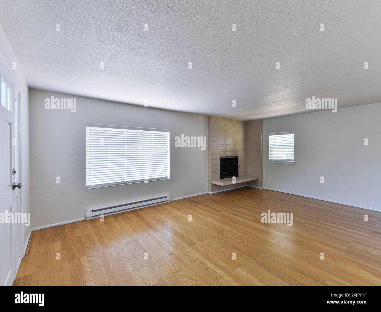 Room interior empty hi-res stock photography and images - Alamy