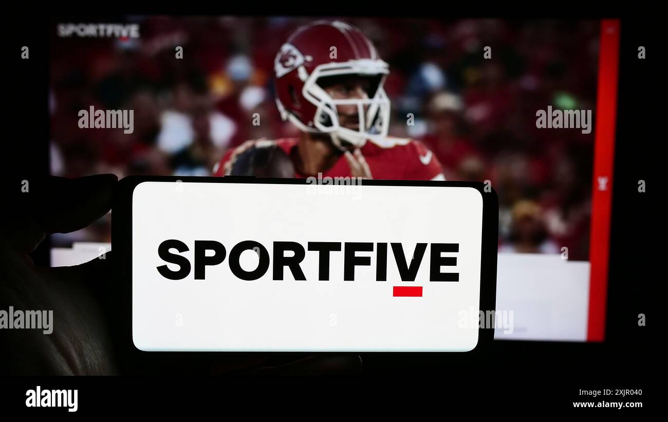 Sportfive logo hi-res stock photography and images - Alamy