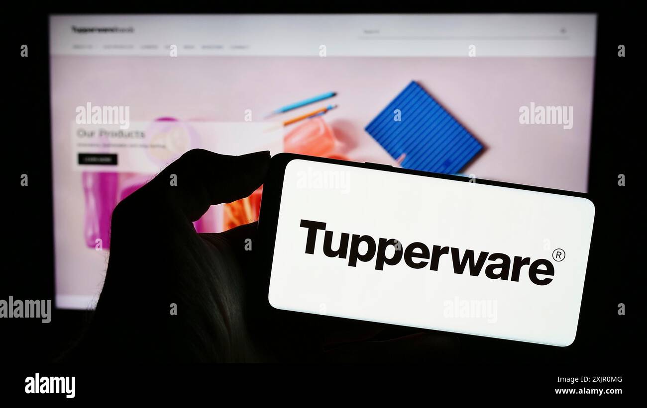 Tupperware logo hi-res stock photography and images - Alamy