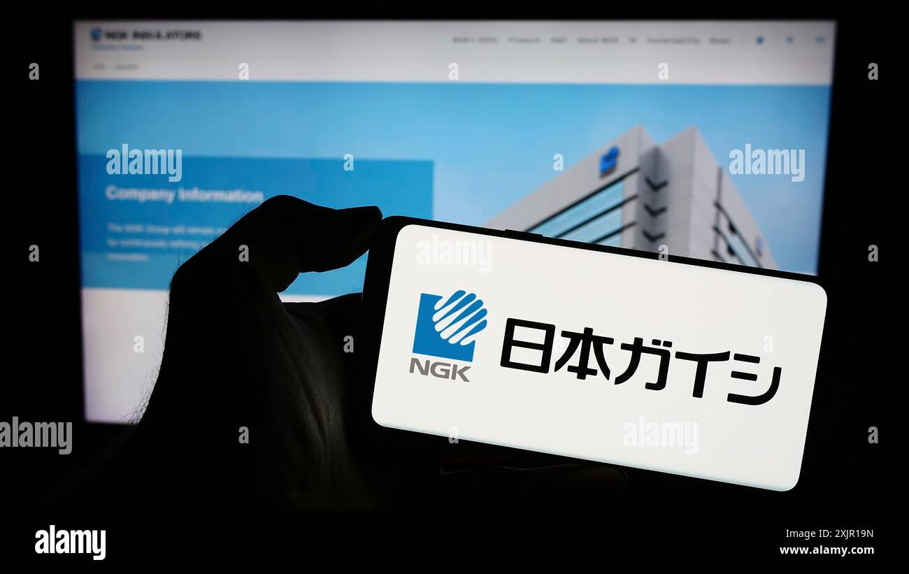 Ngk logo hi-res stock photography and images - Alamy