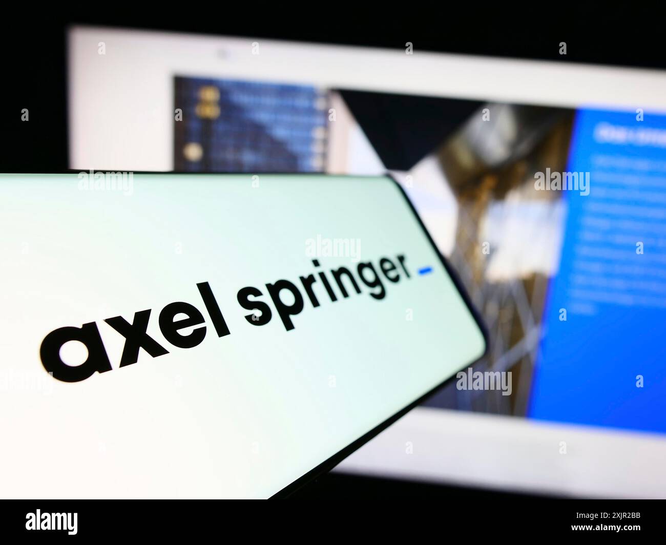 Springer logo hi-res stock photography and images - Alamy