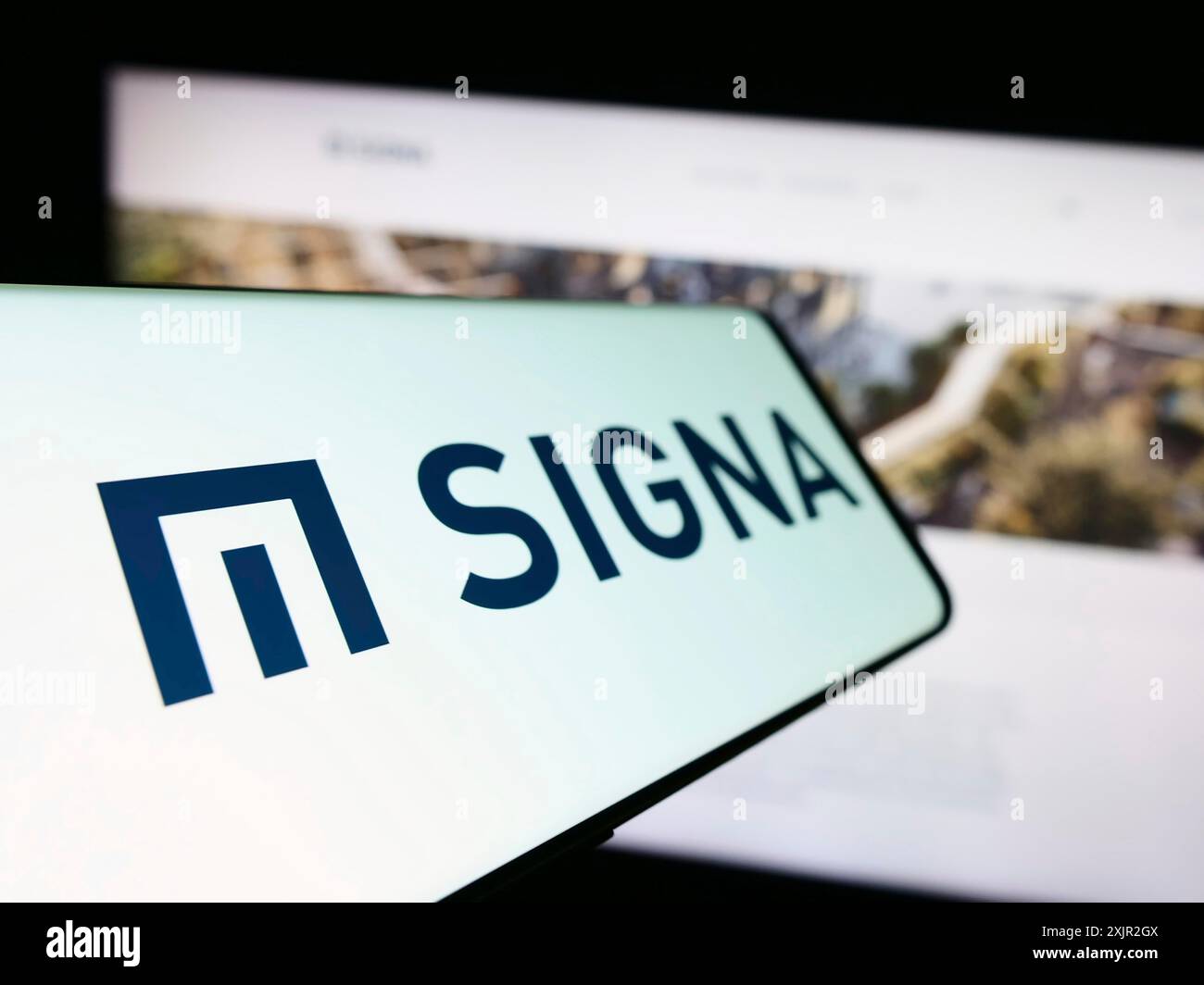 Signa logo hi-res stock photography and images - Alamy