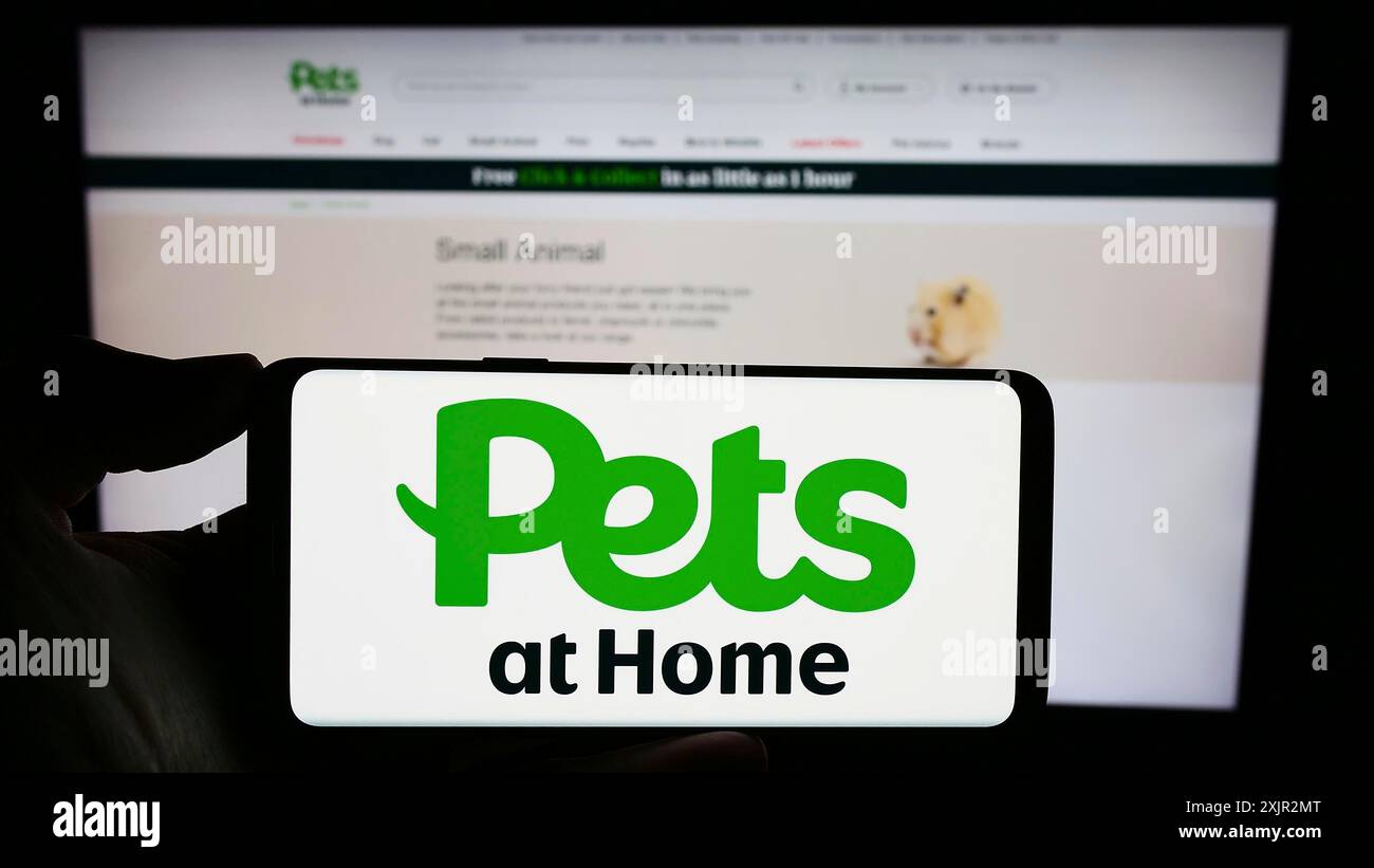 Pets at home group hi-res stock photography and images - Alamy
