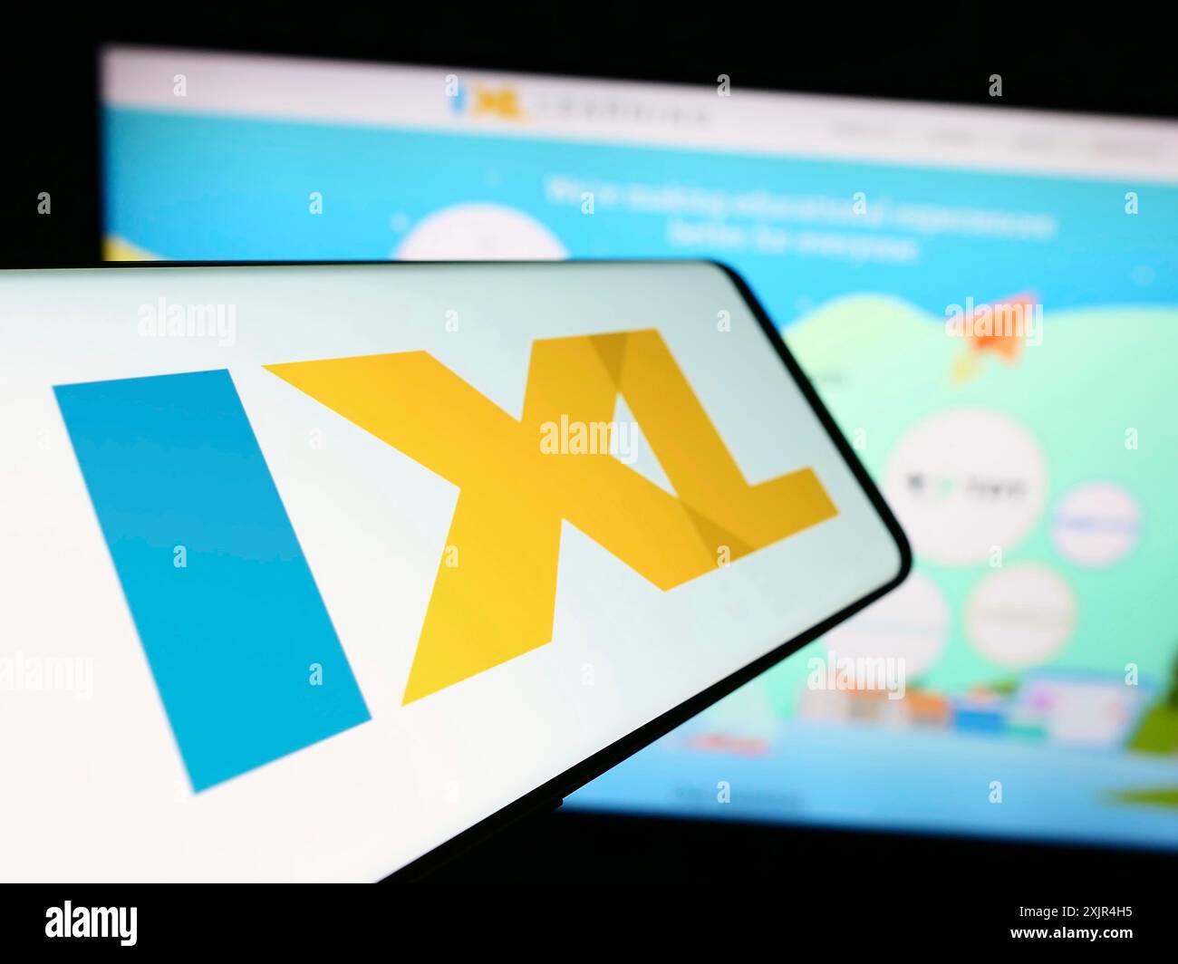 Online education logo hi-res stock photography and images - Alamy