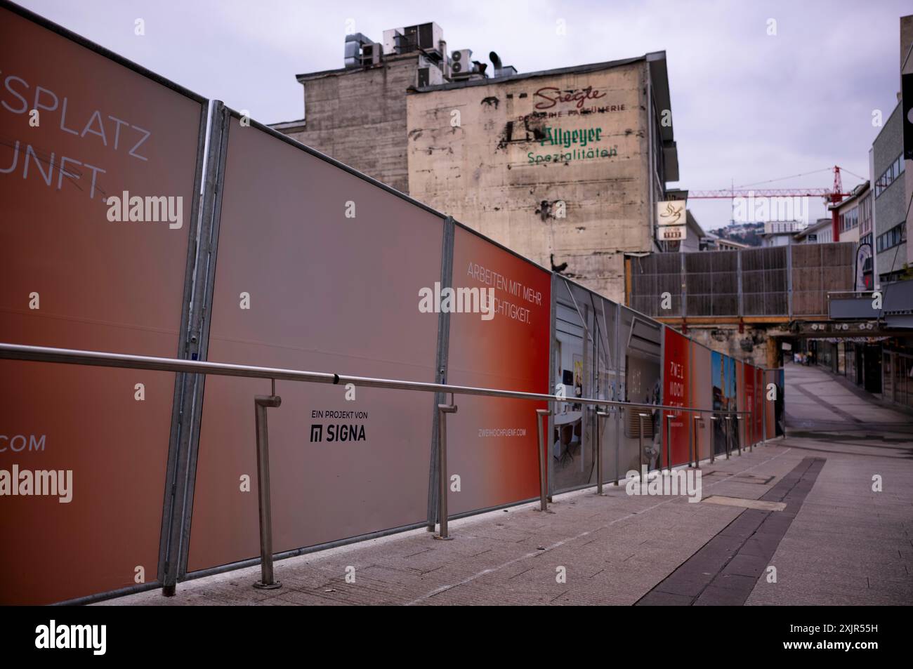 Construction site, controversial building project of Rene Benko's insolvent company Signa, logo ...