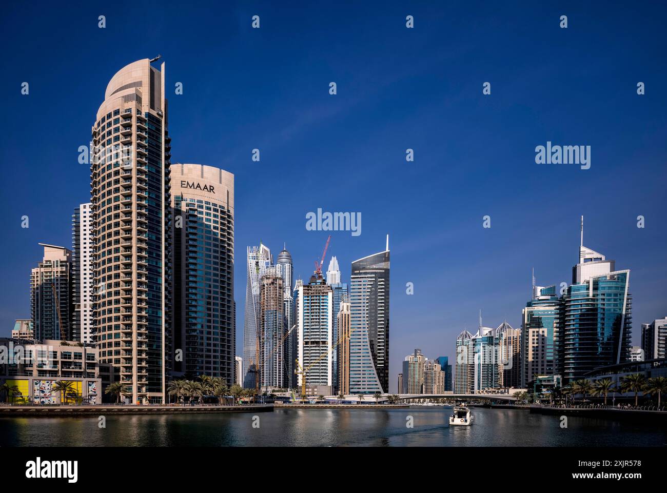 Emaar logo hi-res stock photography and images - Alamy