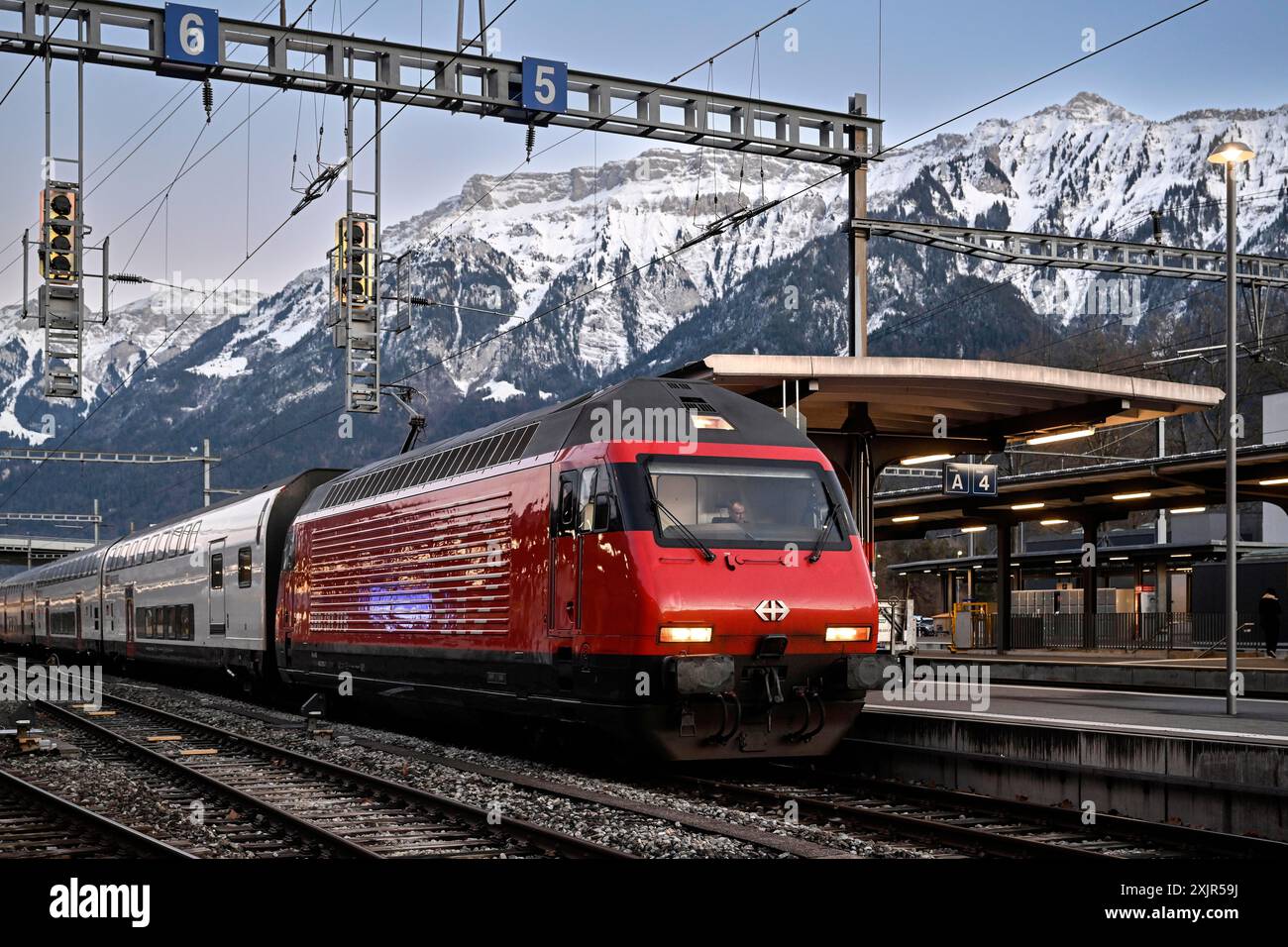 Railcar SBB Interlaken Ost station, Switzerland Stock Photo - Alamy