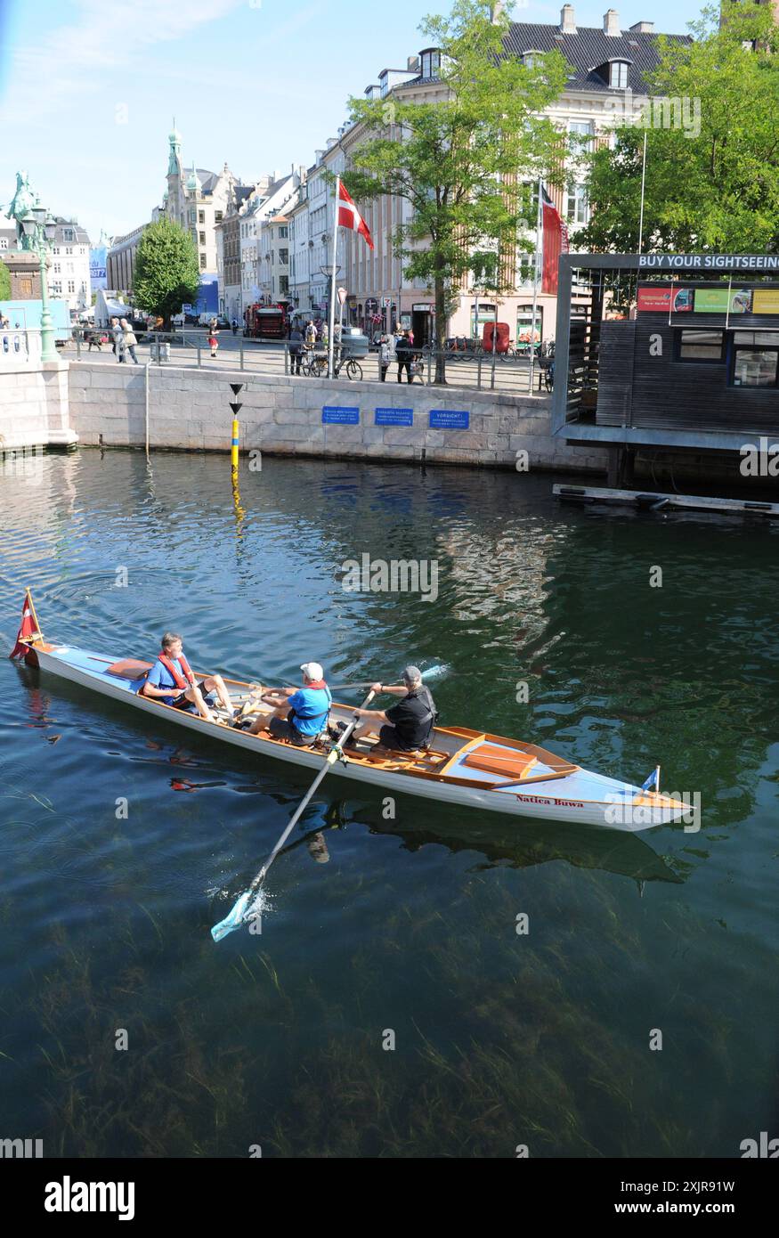 Copenhagen/ Denmark/19 july 2024/Danes enjoy day by boat rowing in ...