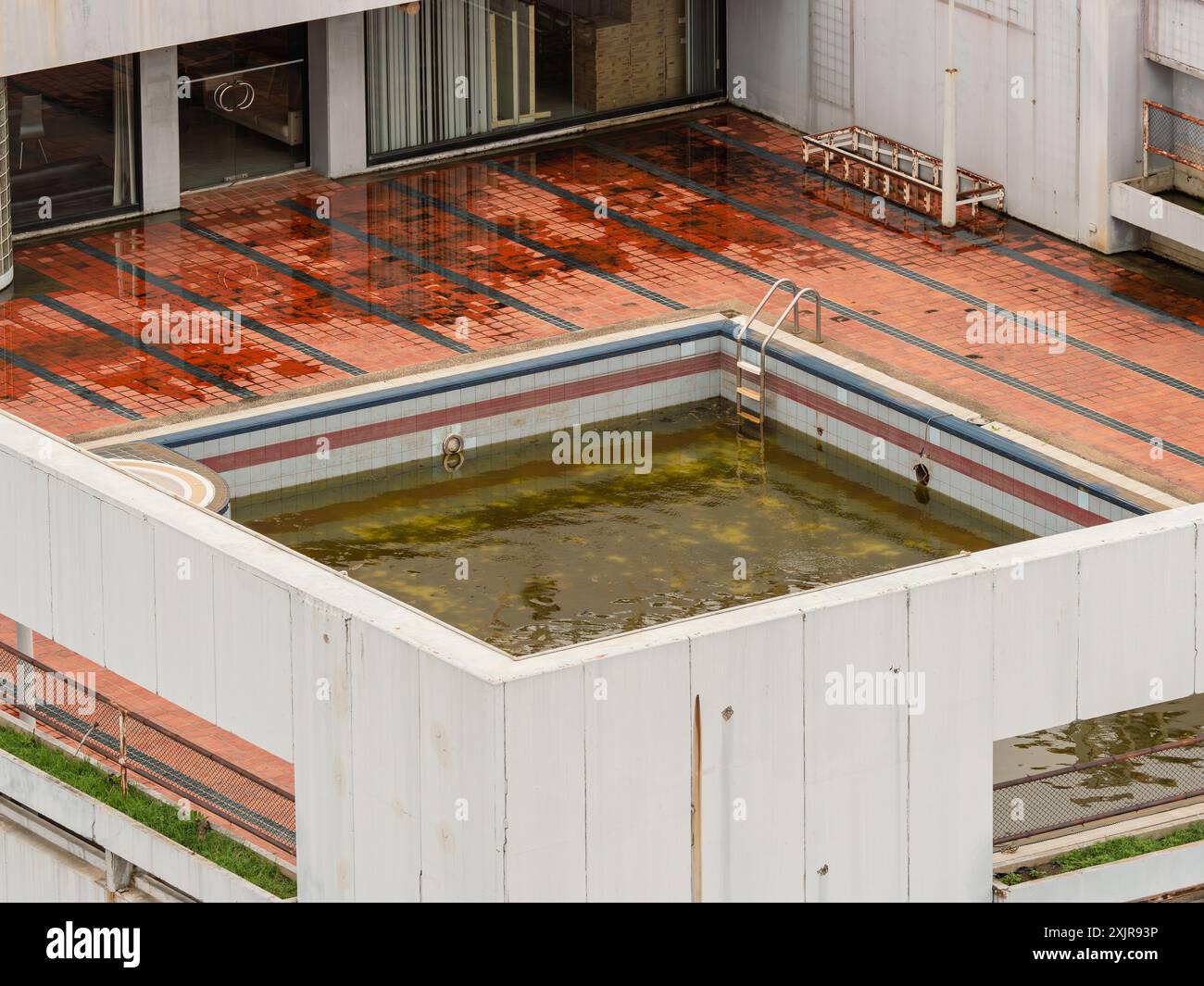 Stagnant water hi-res stock photography and images - Alamy