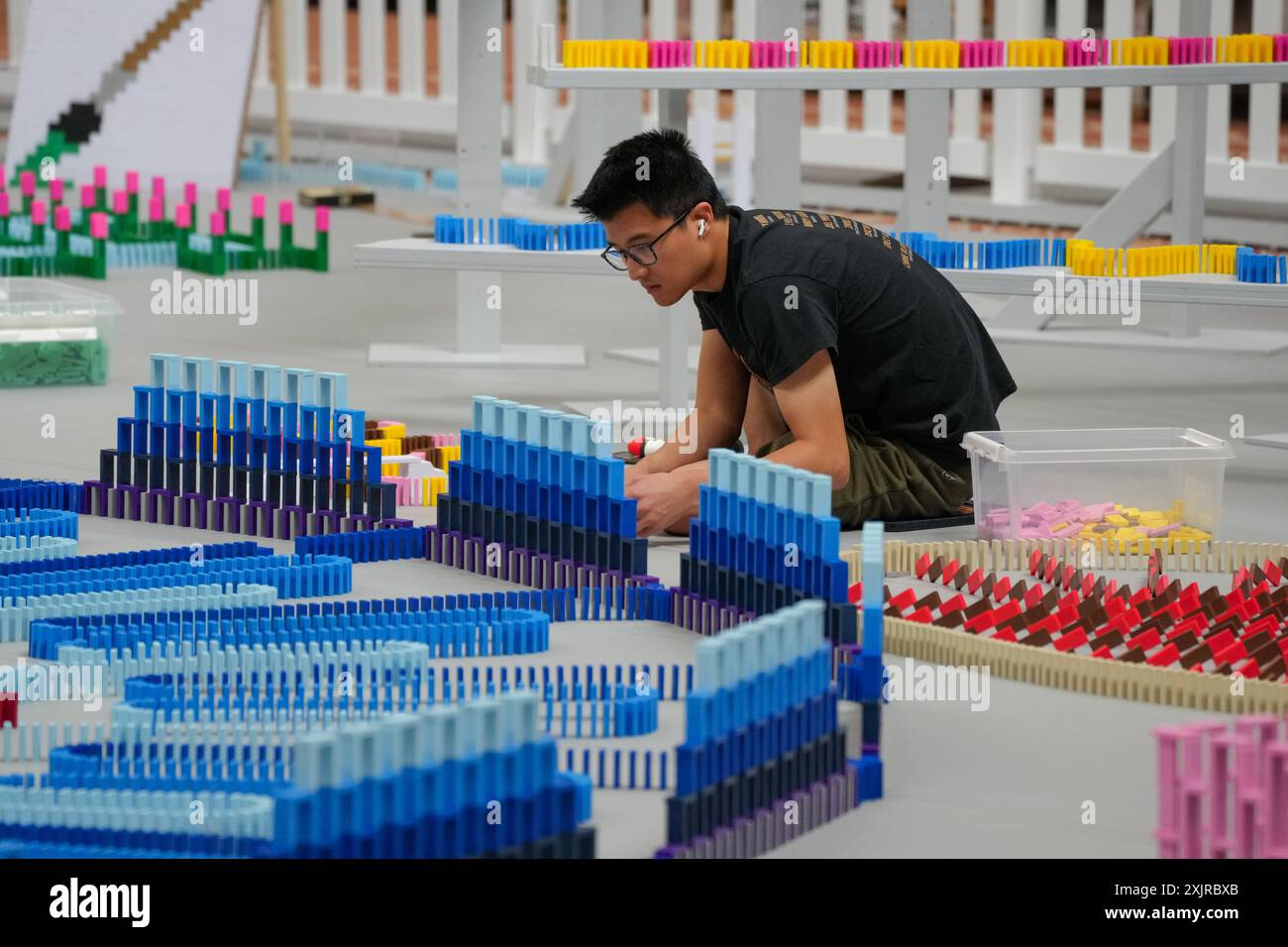 Famous domino artist and YouTuber Lily Hevesh is preparing over 100,000 ...