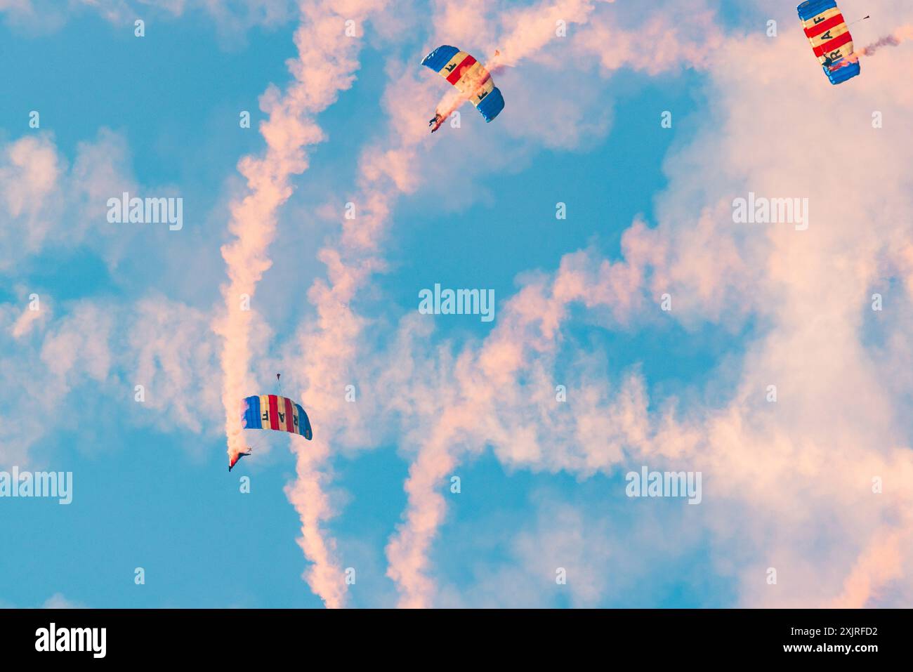 Raf falcon parachute team hi-res stock photography and images - Alamy