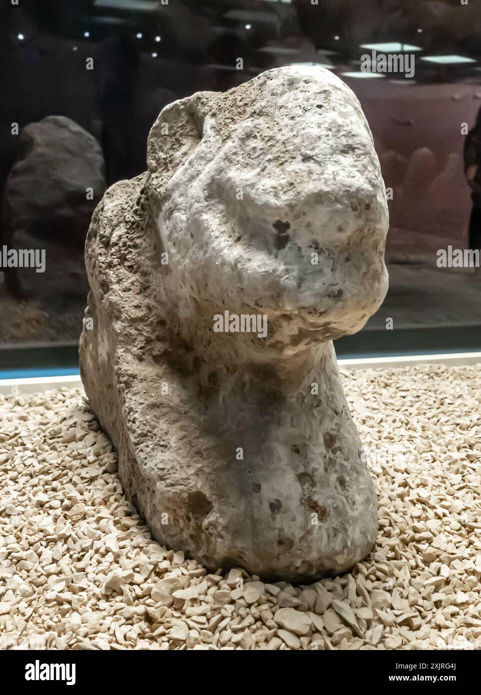 Animal statue, limestone, Neolith, Göbeklitepe Stock Photo - Alamy