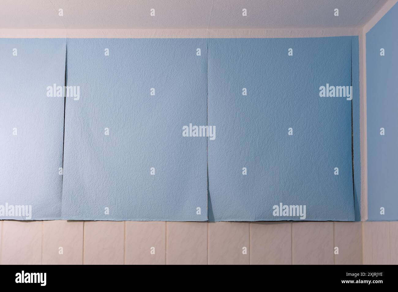 Wallpaper for renovation hi-res stock photography and images - Alamy