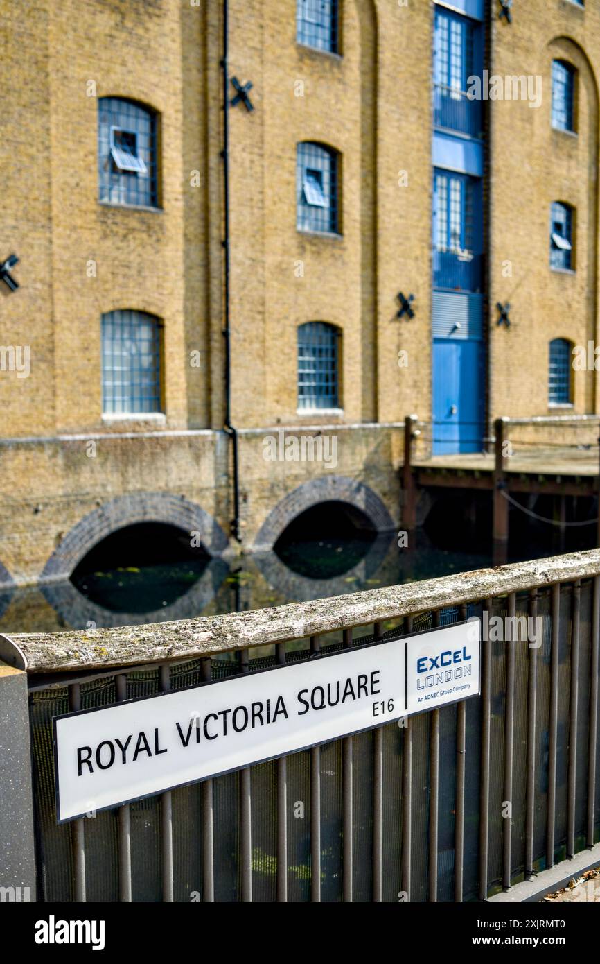 Restored warehouse hi-res stock photography and images - Alamy