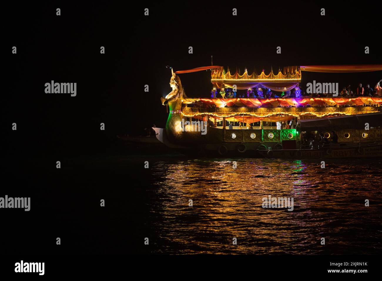 Decorated Jal Pari boat with lights during Dev Diwali at Varanasi Stock ...