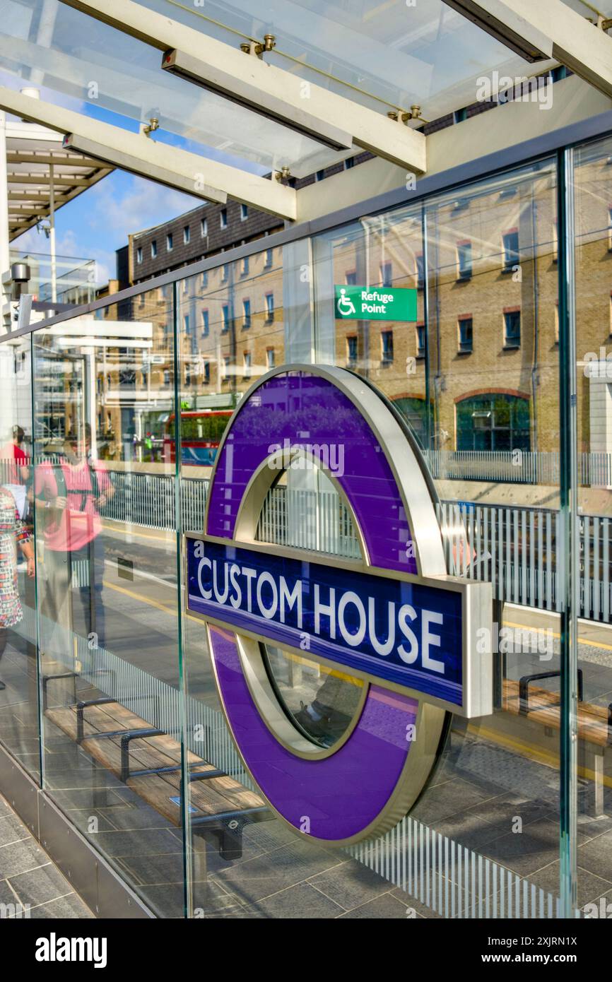 Custom House Station, Royal Victoria Dock, Borough Of Newham, London ...