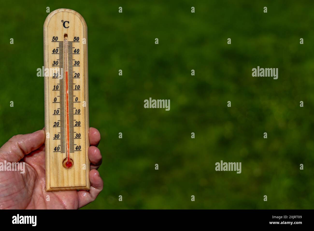 Temperatura ponad 30 stopni hi-res stock photography and images - Alamy