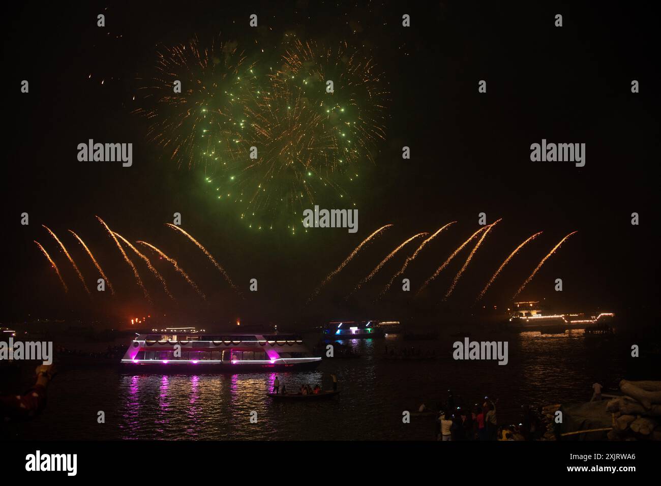 fireworks during Dev Diwali at Varanasi ghat Stock Photo - Alamy